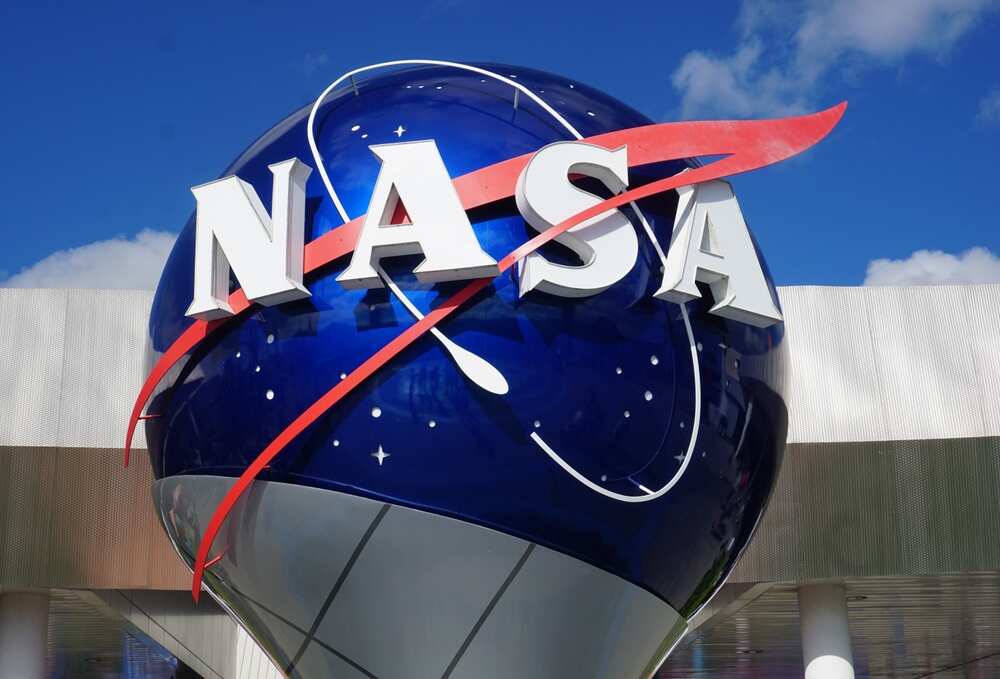 Taxpayers Fume Over NASA Goalposts | Everyday Patriot